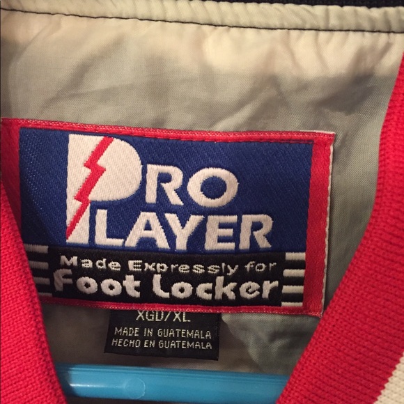 Pro Player | Jackets & Coats | Mens Xl Pro Player Chicago Bulls Jacket ...